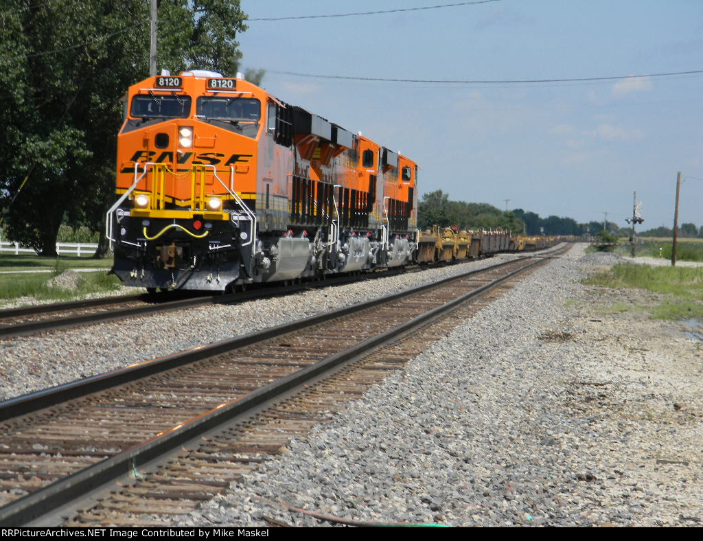 BNSF 8120